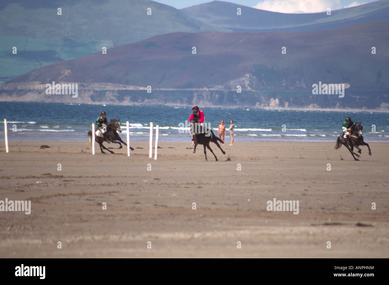 Horse riding on an irish beach hi-res stock photography and images - Alamy