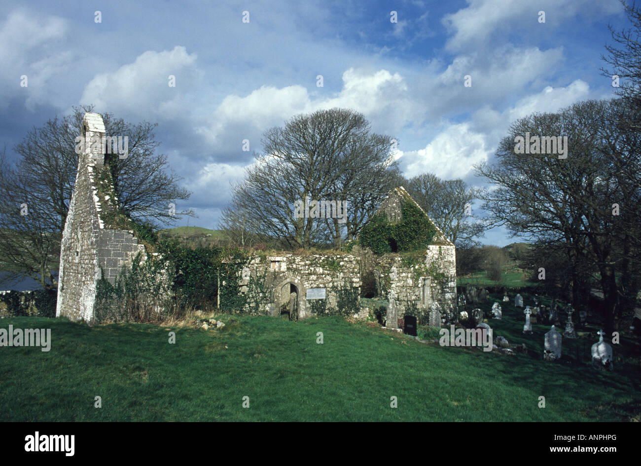 Lough gur hi-res stock photography and images - Alamy