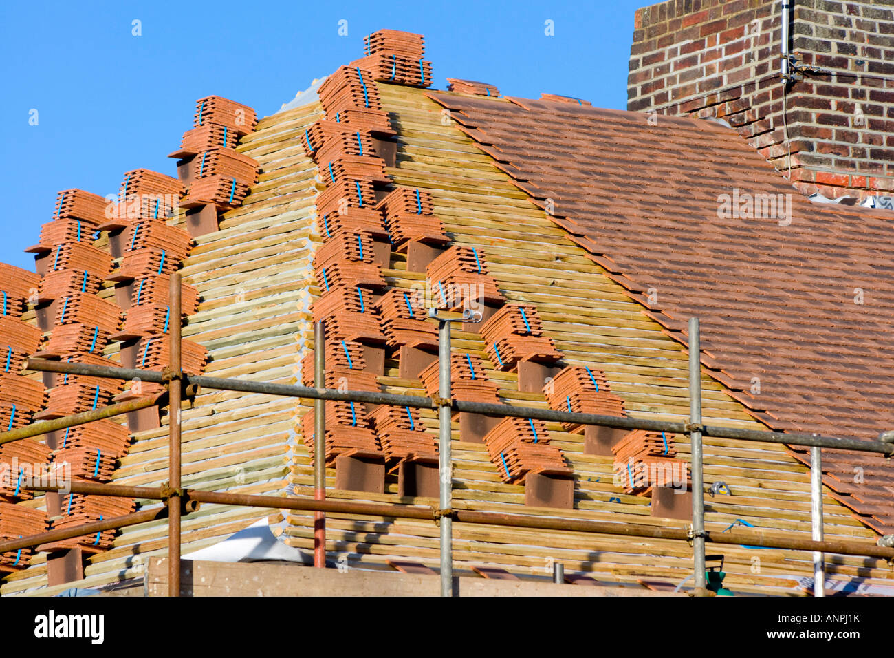New roof uk hi-res stock photography and images - Alamy