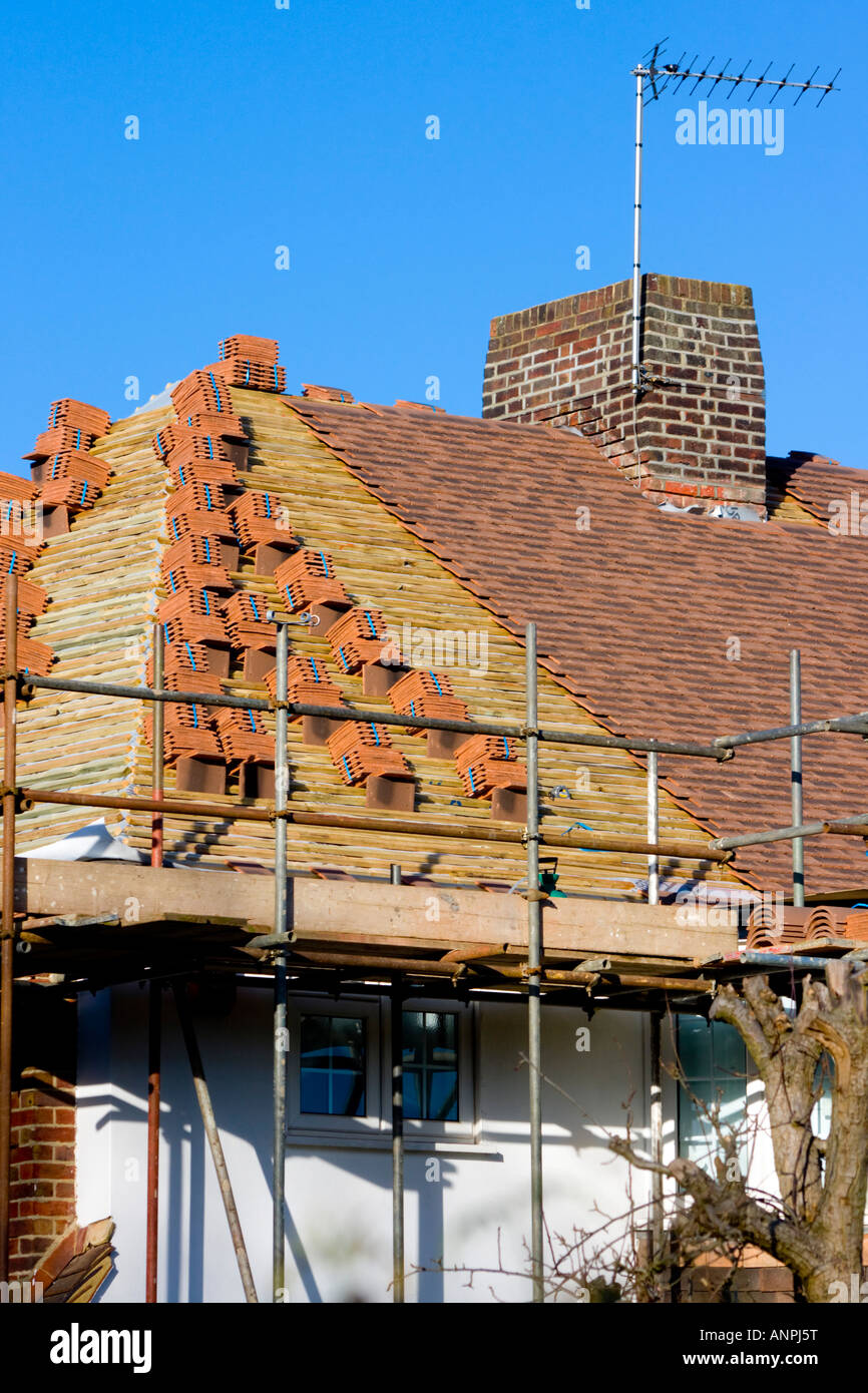 Roof tiles uk hi-res stock photography and images - Alamy