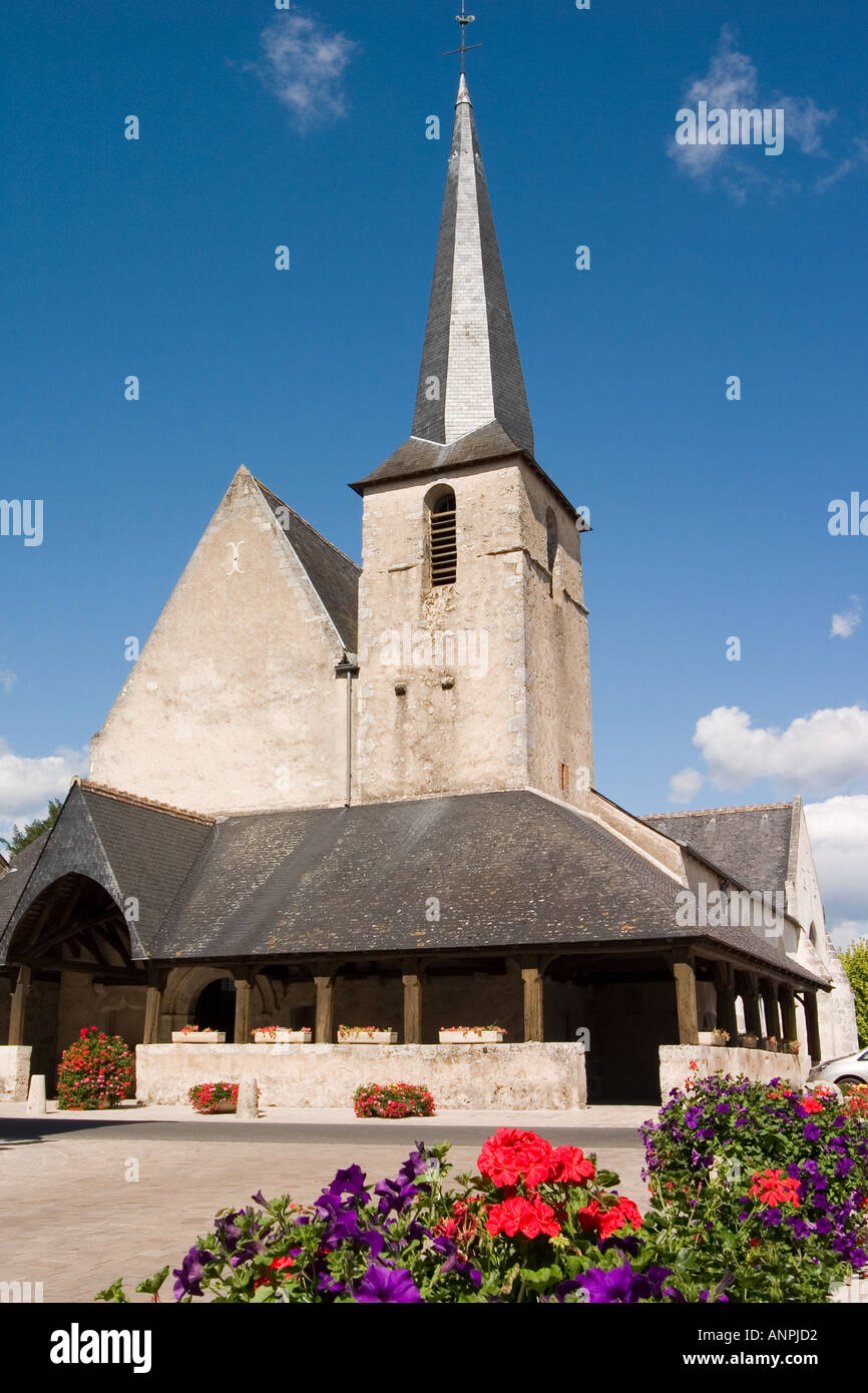 Cheverny village hi-res stock photography and images - Alamy