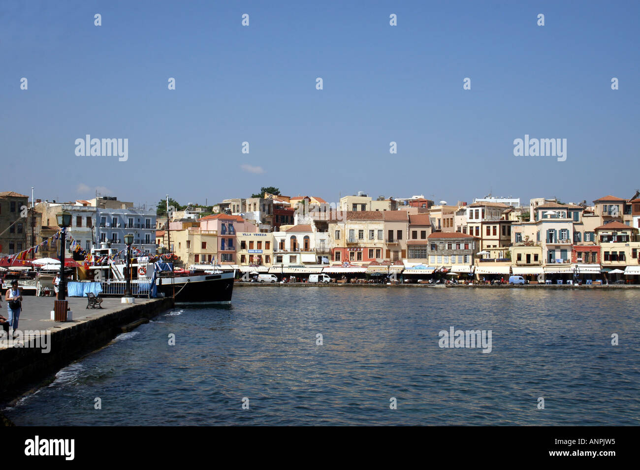THE HISTORIC HARBOUR AREA OF CHANIA. CRETE. GREEK ISLAND. EUROPE Stock ...