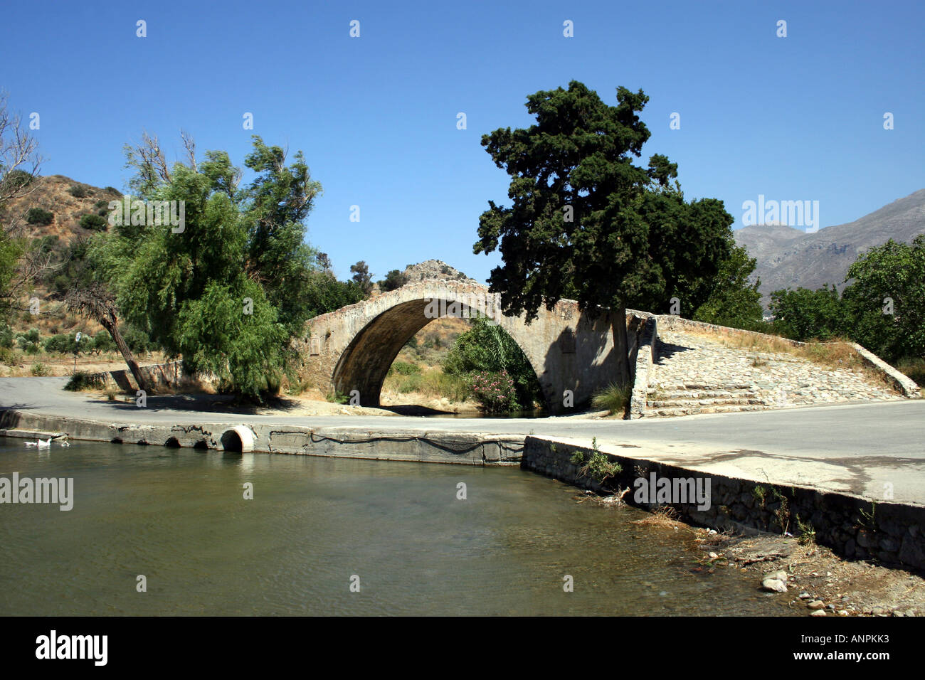 Historic stone bridge crete hi-res stock photography and images - Alamy