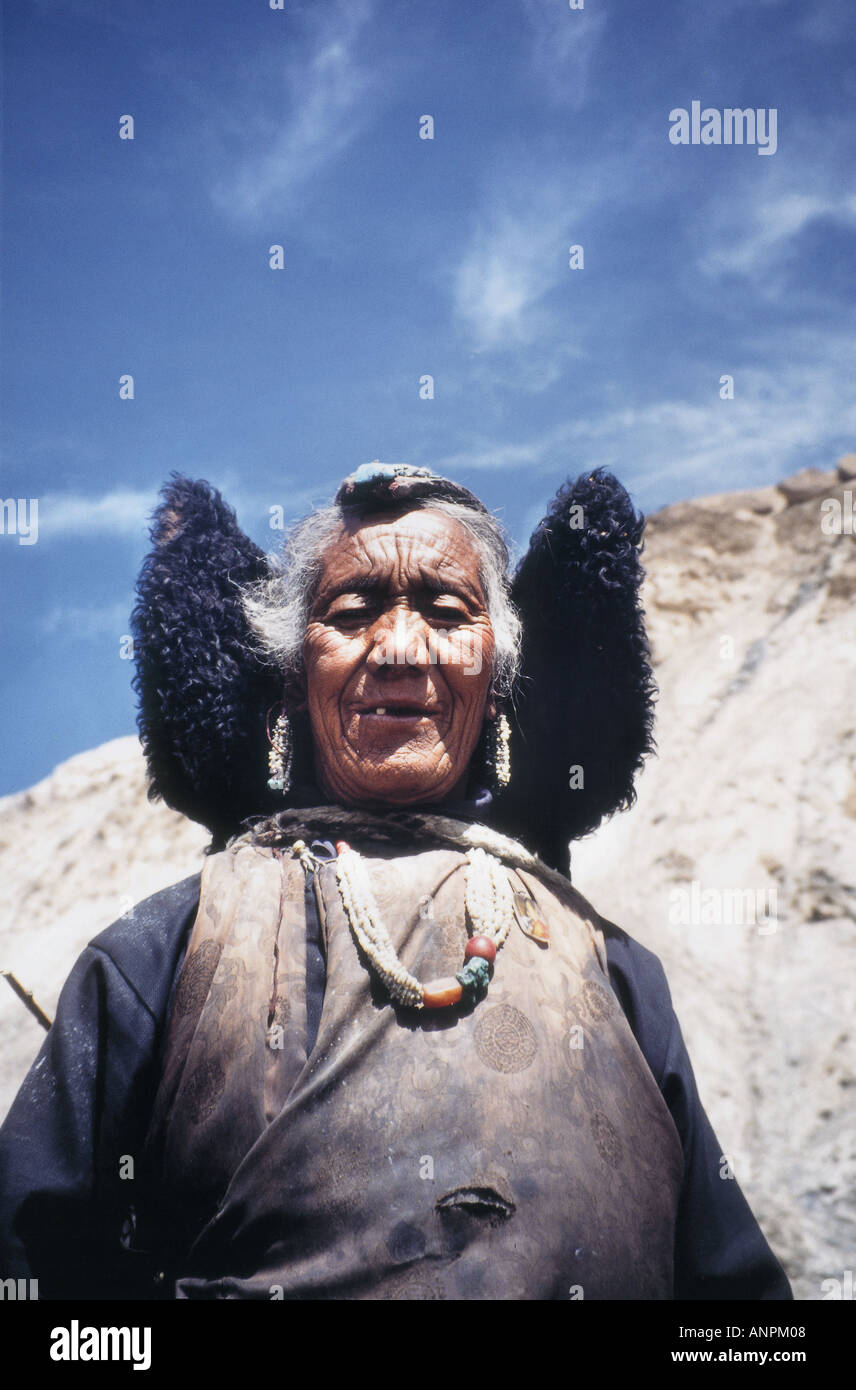 Woman shepherd shepherdess hi-res stock photography and images - Alamy