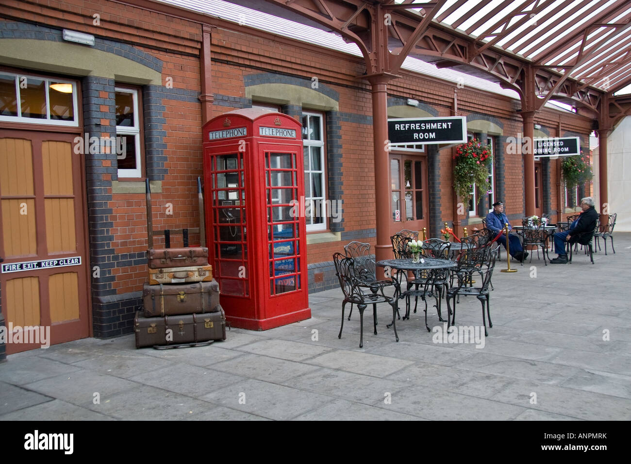 Kidderminster Station Severn Valley Railway Worcestershire Stock Photo ...