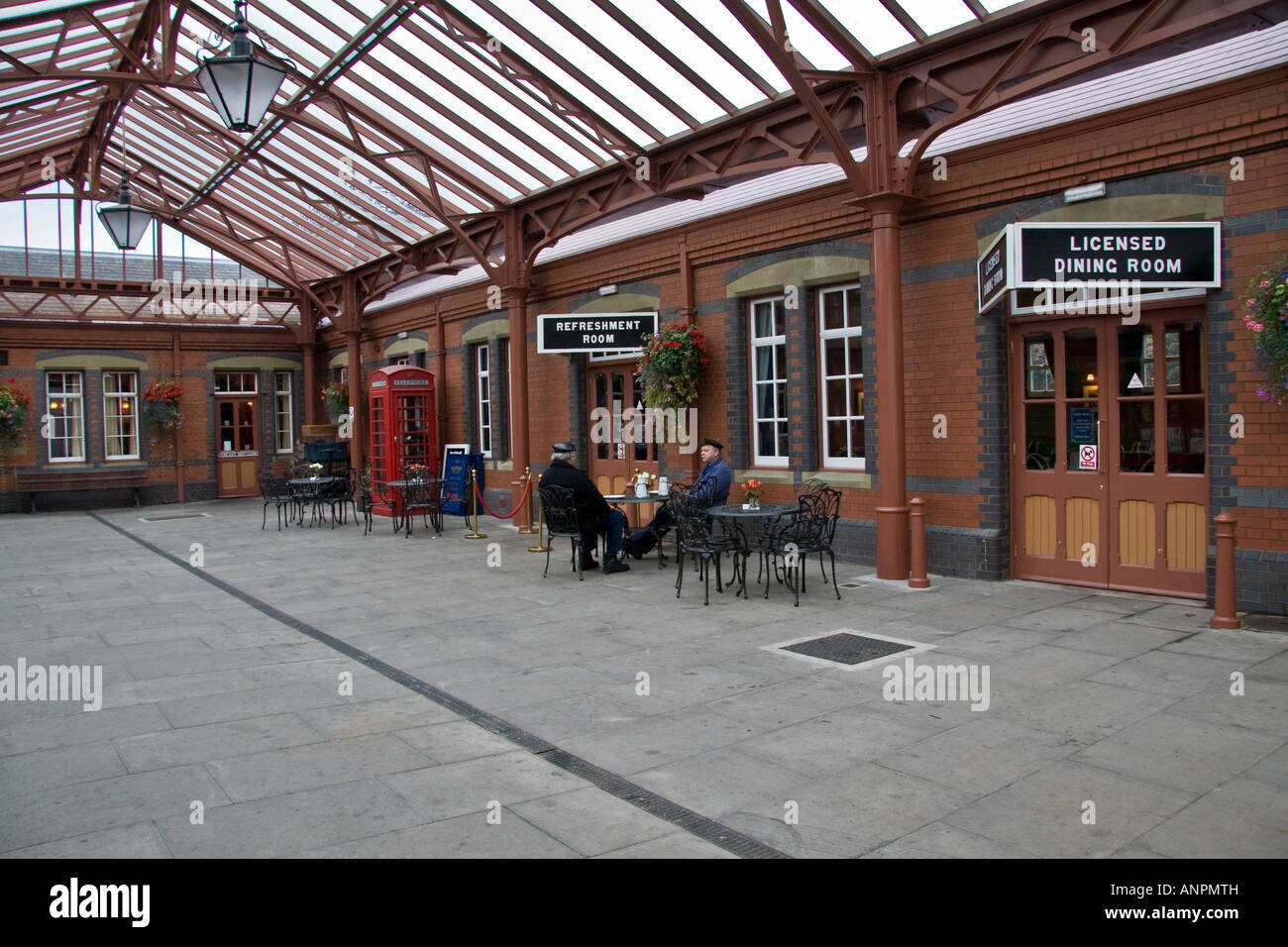 Kidderminster Station Severn Valley Railway Worcestershire Stock Photo ...