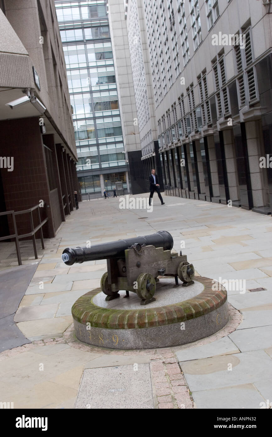 Gunpowder square hi-res stock photography and images - Alamy