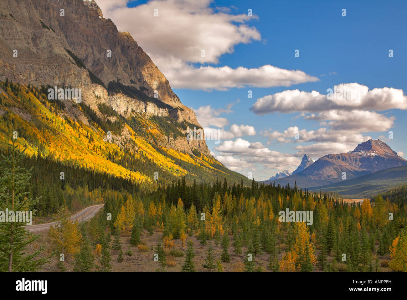 Highway in the north of Canada in mountains Stock Photo - Alamy