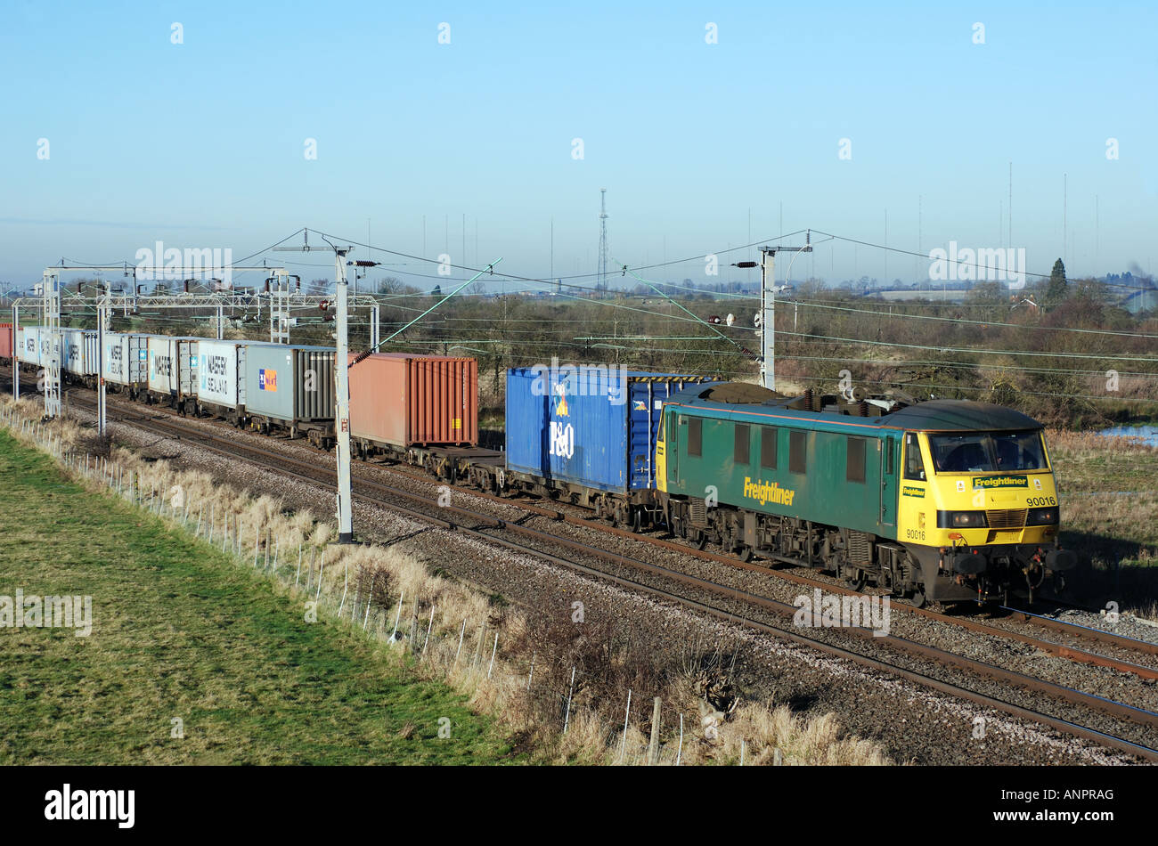 Class 90 electric locomotive hi-res stock photography and images - Alamy