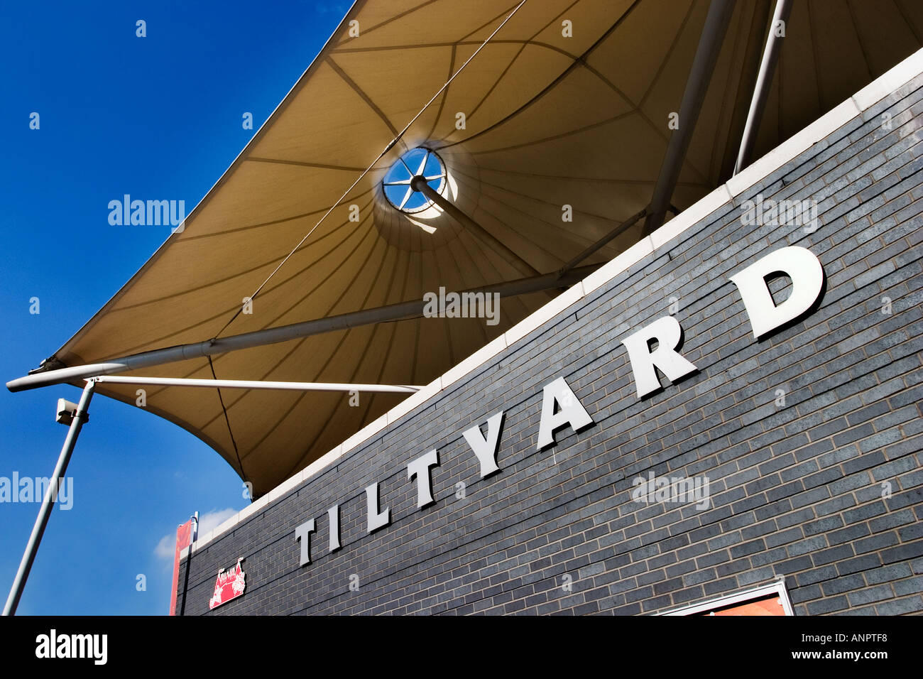 Tiltyard hi-res stock photography and images - Alamy