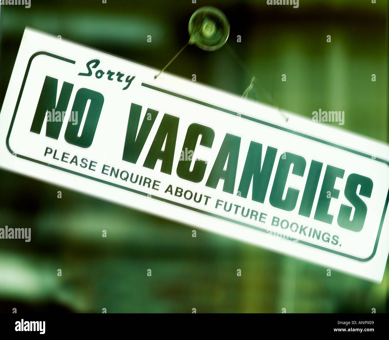 no vacancies sign Stock Photo - Alamy
