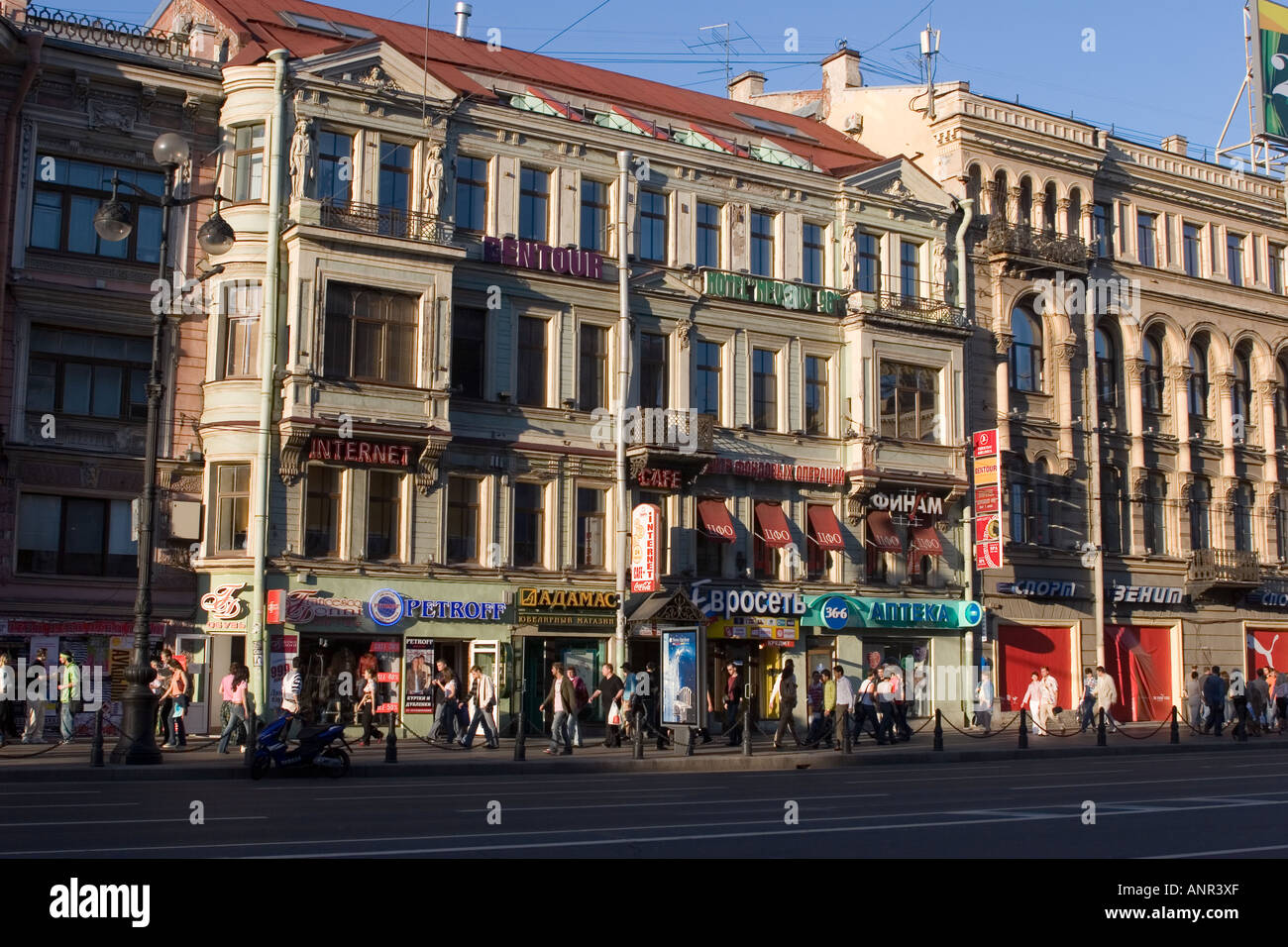 Nevsky prospekt shops shopping hi-res stock photography and images - Alamy
