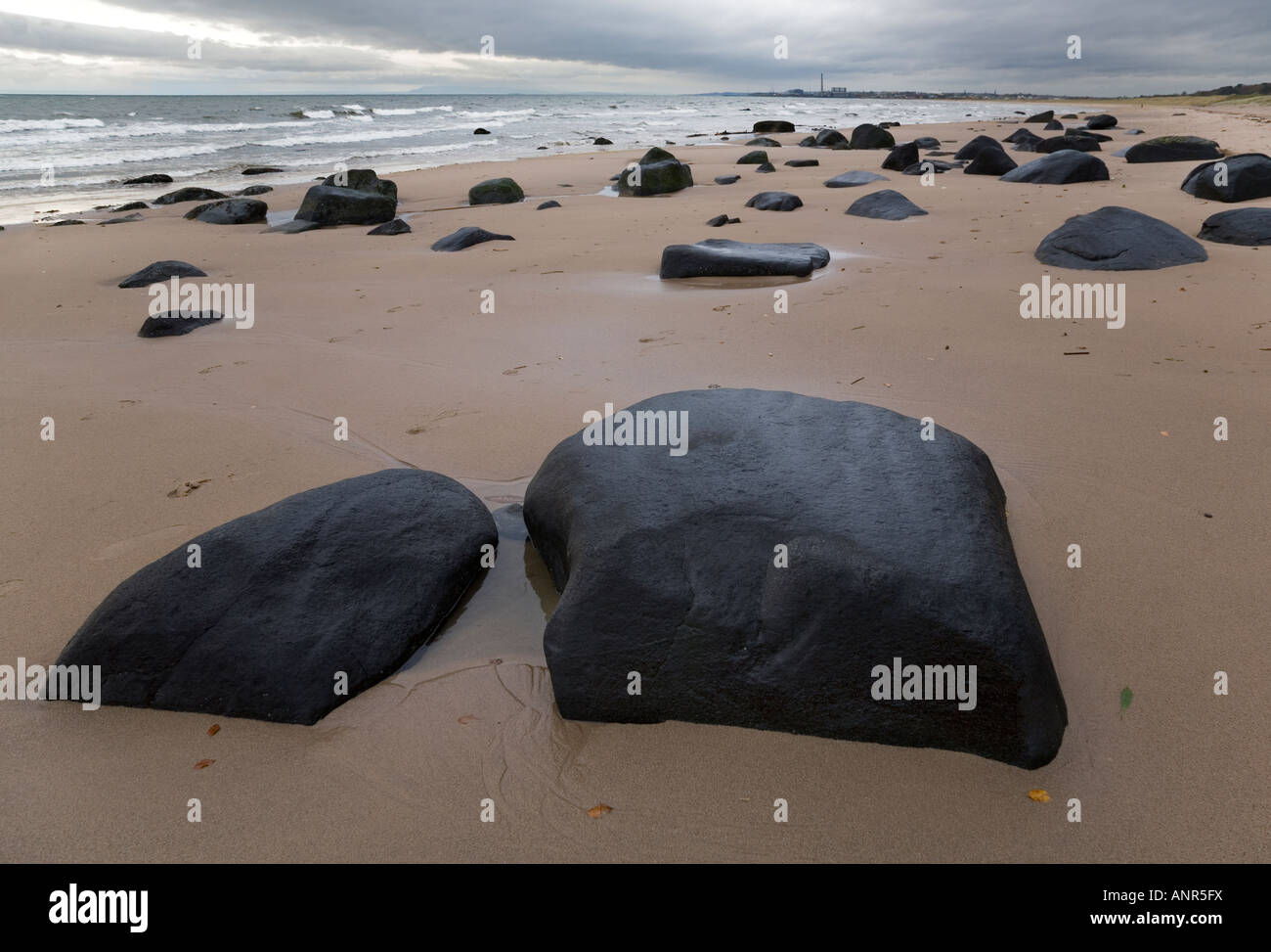 Rounded basalt boulders hi-res stock photography and images - Alamy