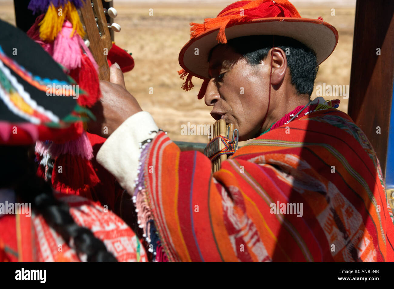 Entertainers on the train from Cuzco to Puno Peru Stock Photo - Alamy