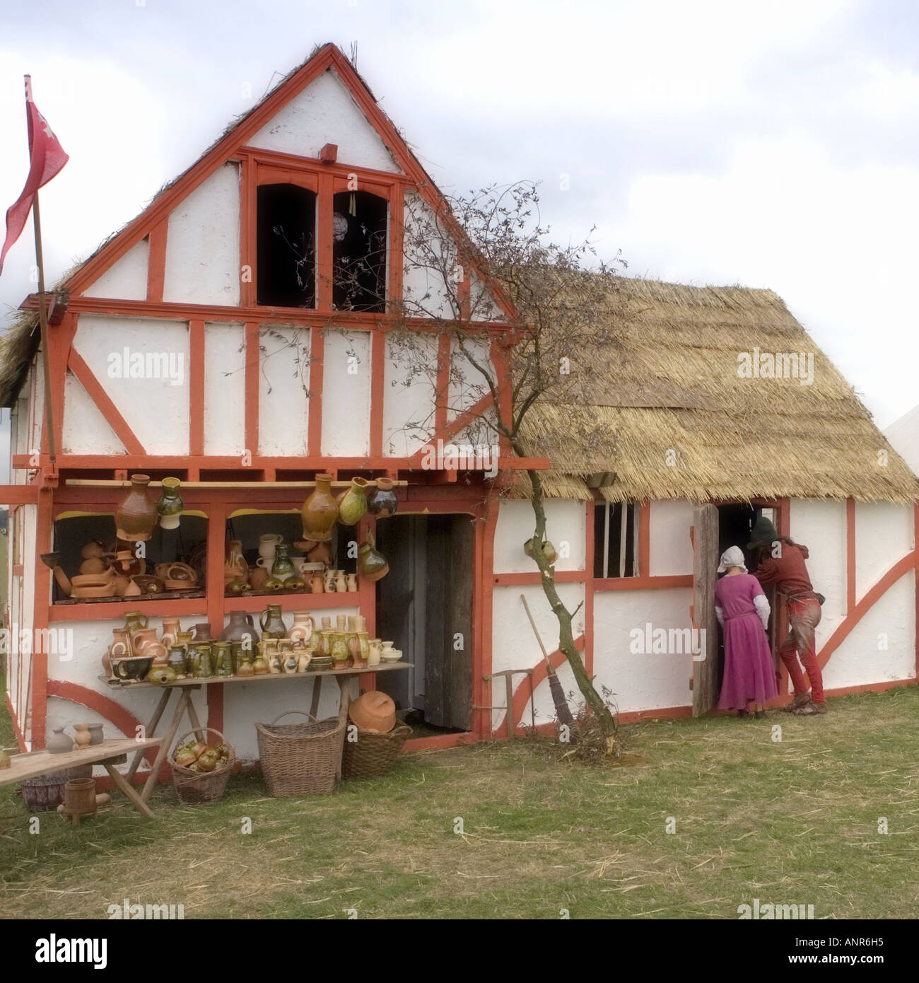 The Potter & His Trade At A Thatched Timber Framed Shop Stock Photo - Alamy