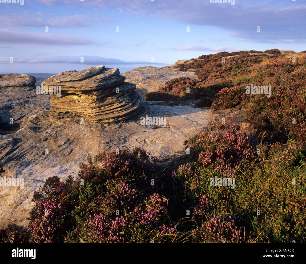Dove sandstone hi-res stock photography and images - Alamy