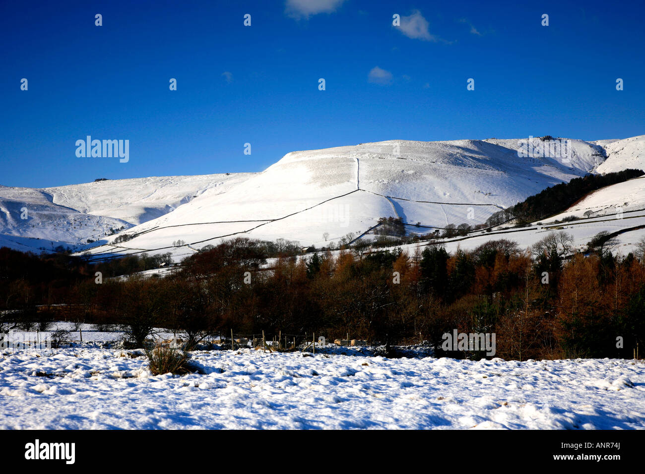 Winter snow Brown Knoll Edale valley Peak District National Park ...