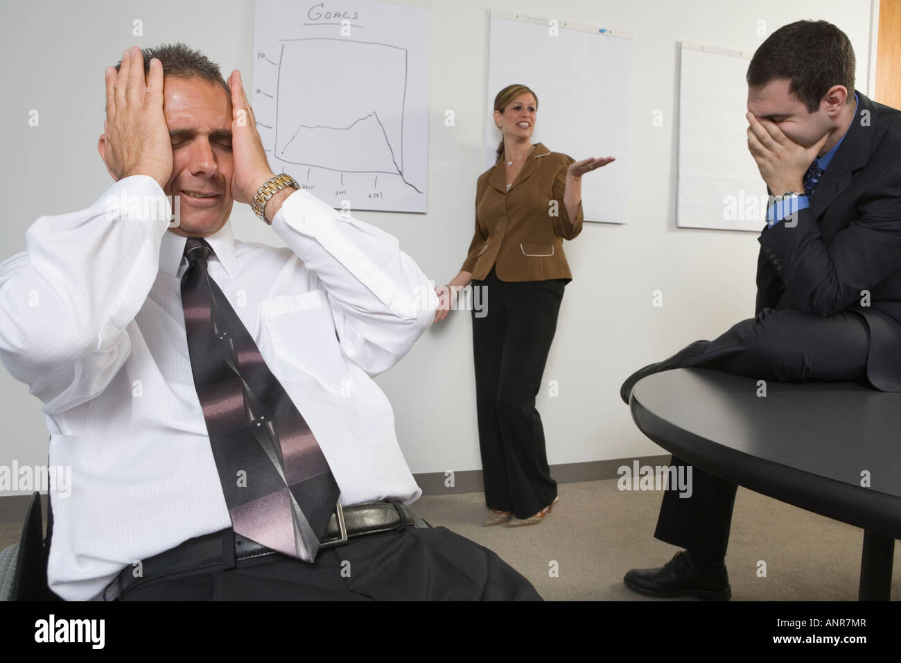 Small group of people arguing hi-res stock photography and images - Alamy