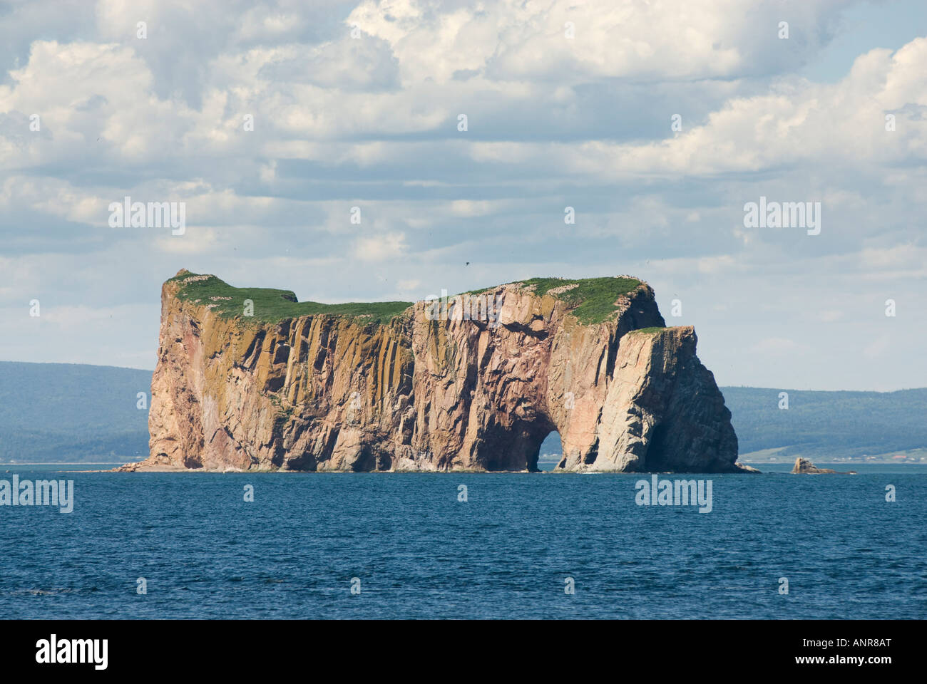 Rocher percé rock atlantic hi-res stock photography and images - Alamy
