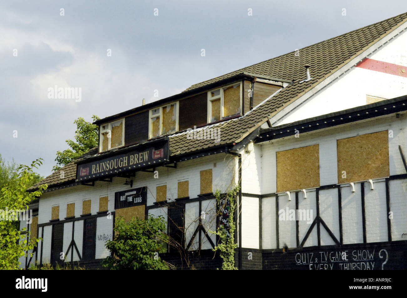 rainsough brew broughton salford manchester public house bar pub shut ...