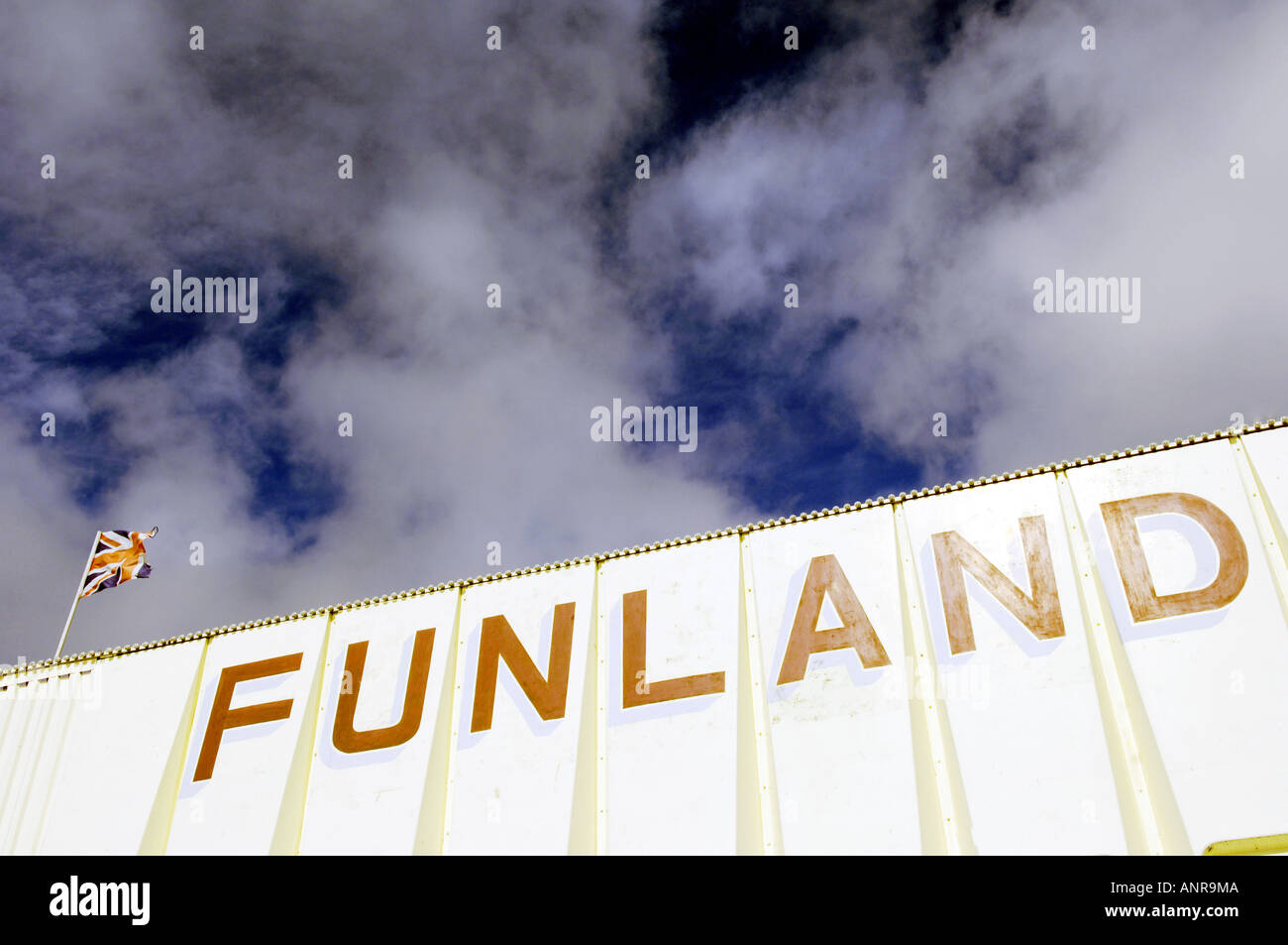 Southport funland arcade hi-res stock photography and images - Alamy