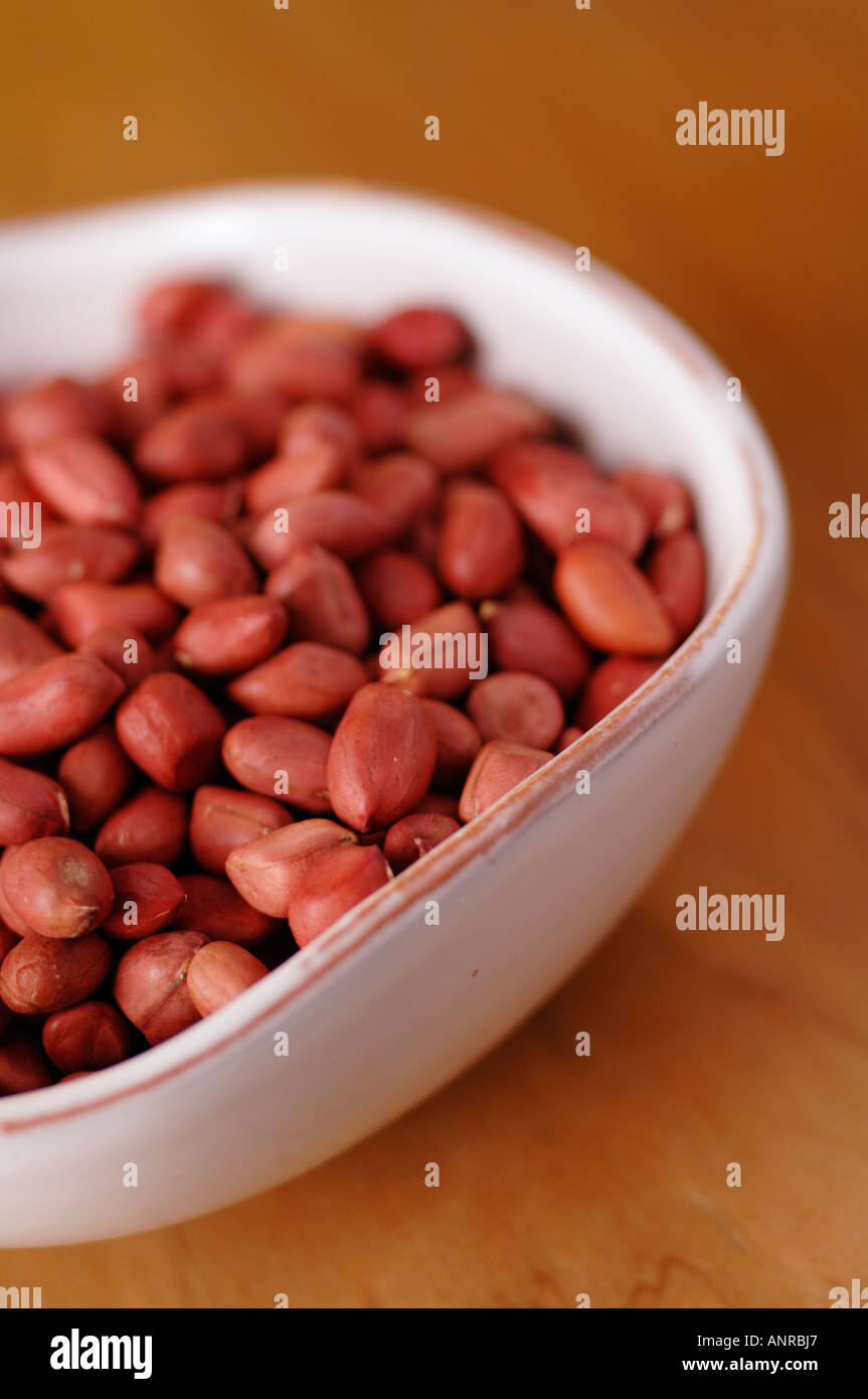 Red skin peanuts hi-res stock photography and images - Alamy