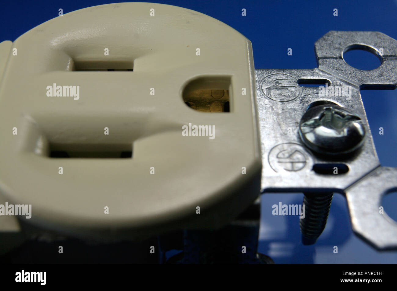 Electrical socket, domestic north american standard - Focus on UL ...