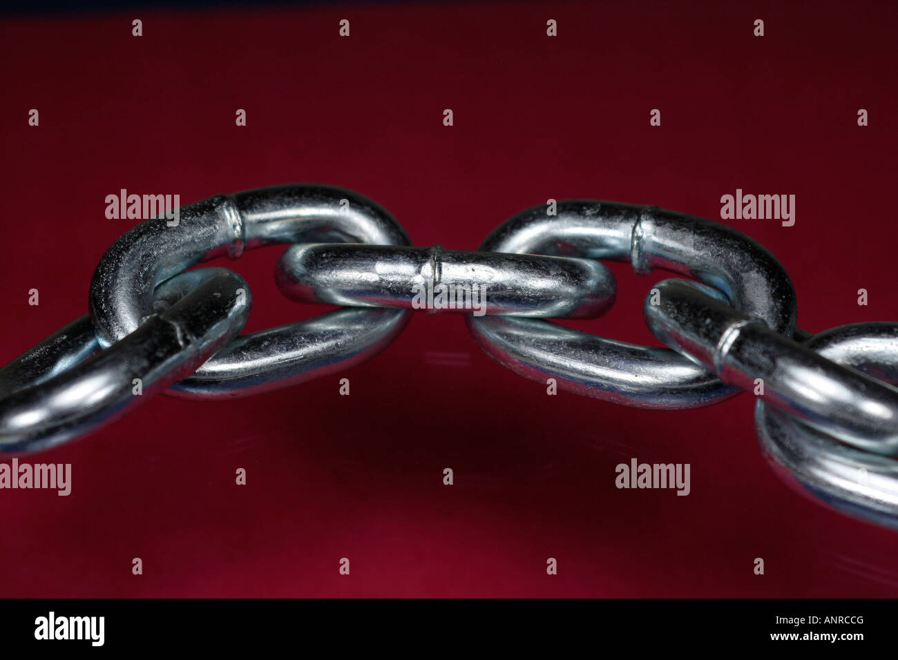 Heavy steel chain Stock Photo - Alamy