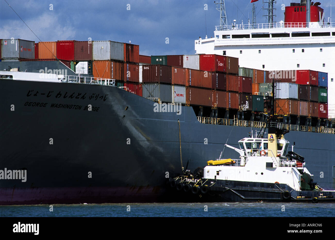 'George Washington Bridge' container ship at the Port of Felixstowe ...