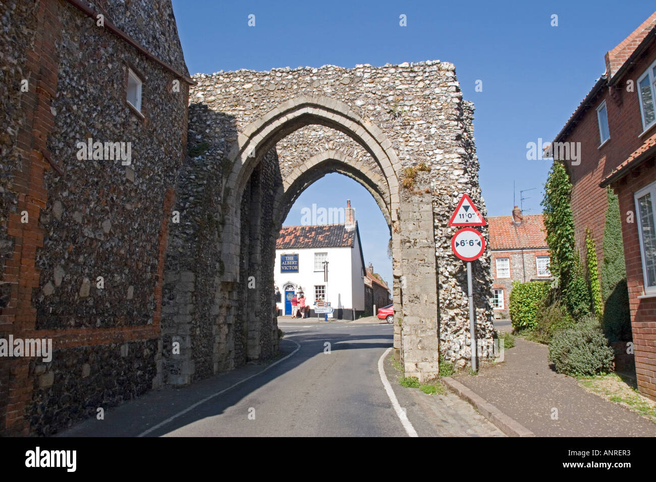 Gateway to castle acre village hi-res stock photography and images - Alamy