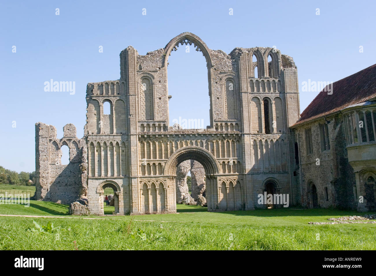 Ruins castle acre priory hi-res stock photography and images - Alamy