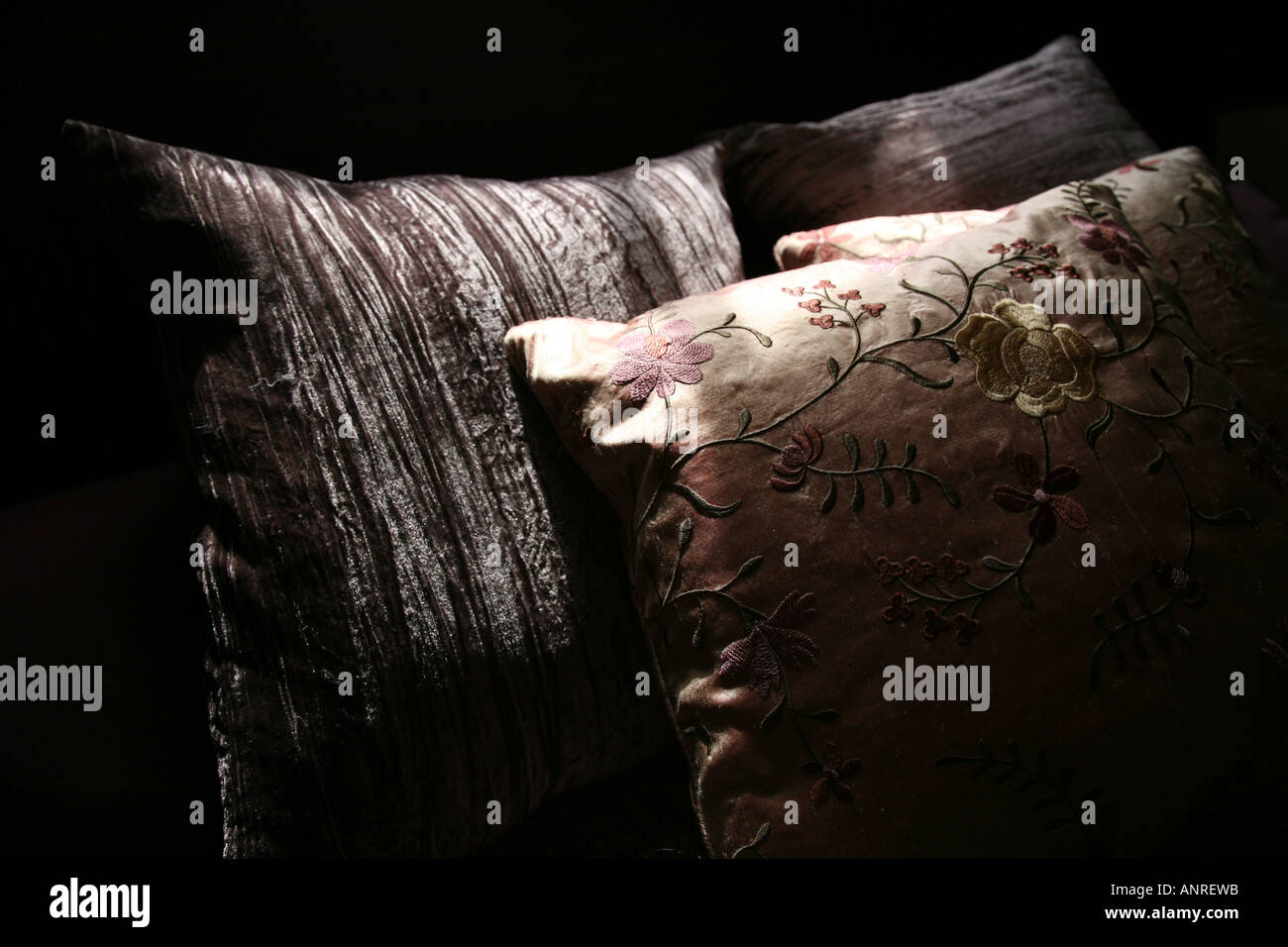 Cusions hi-res stock photography and images - Alamy