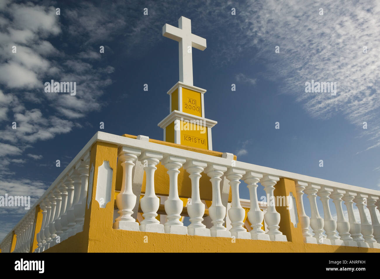ABC Islands, BONAIRE, Seru Largu: Memorial Cross atop Seru Largu (el ...