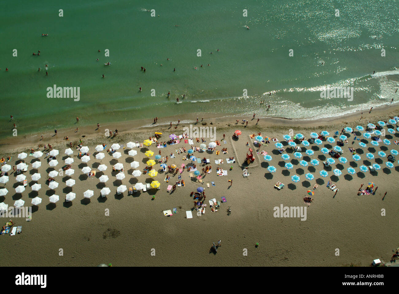 aerial view of a busy beach Stock Photo - Alamy