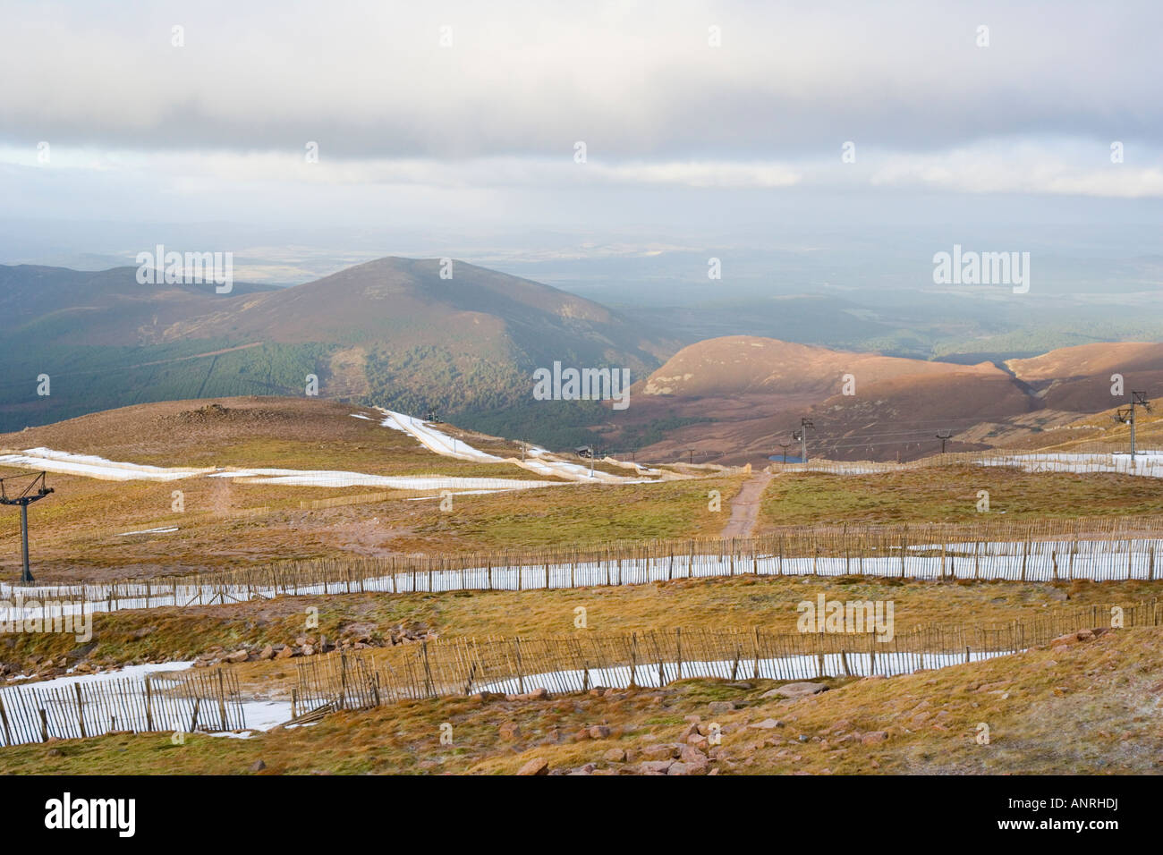 Cairngorm mountain funicular railway aviemore hi-res stock photography ...