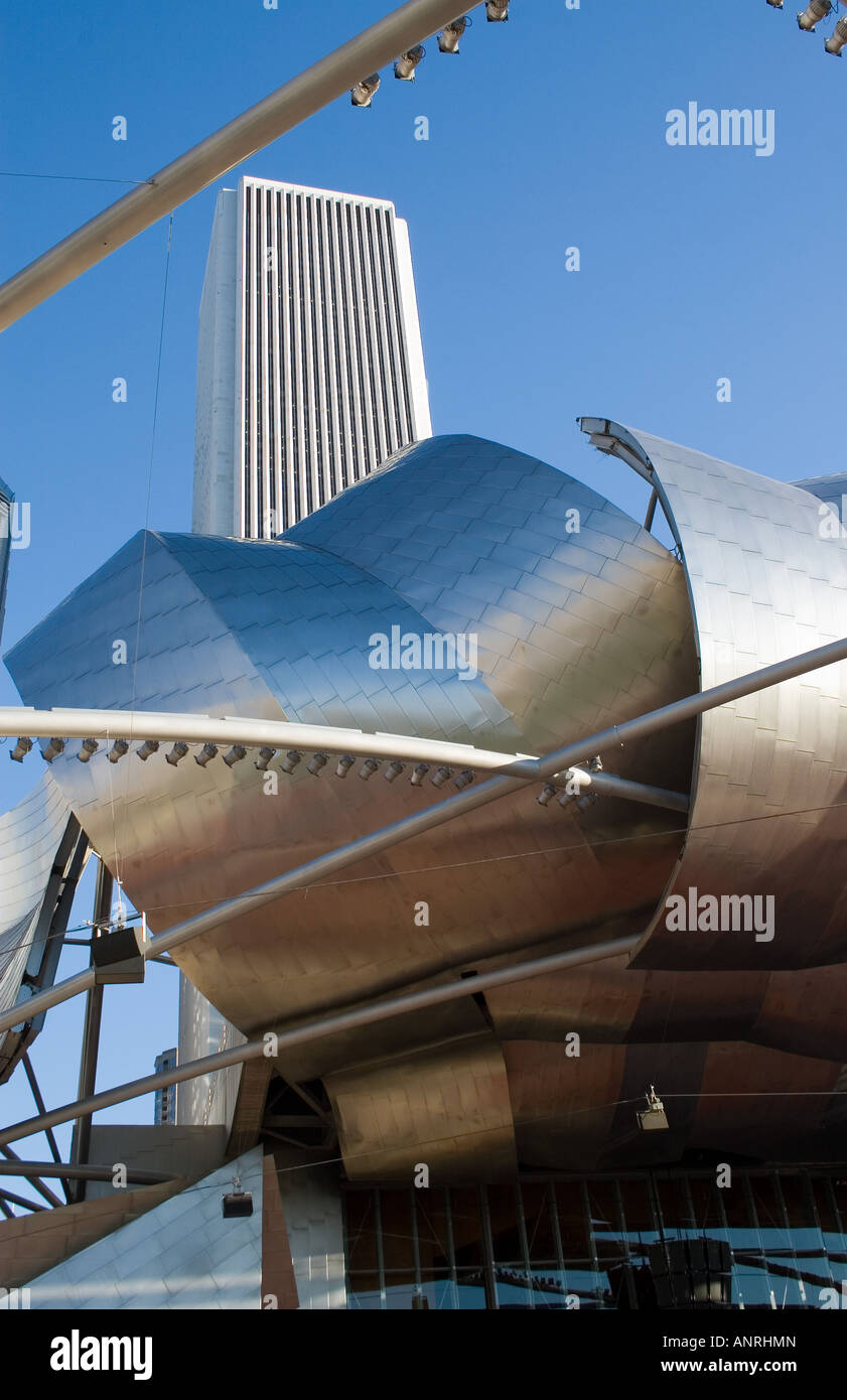 Jay Pritzker Pavilion in Millennium Park with the Amoco building in ...