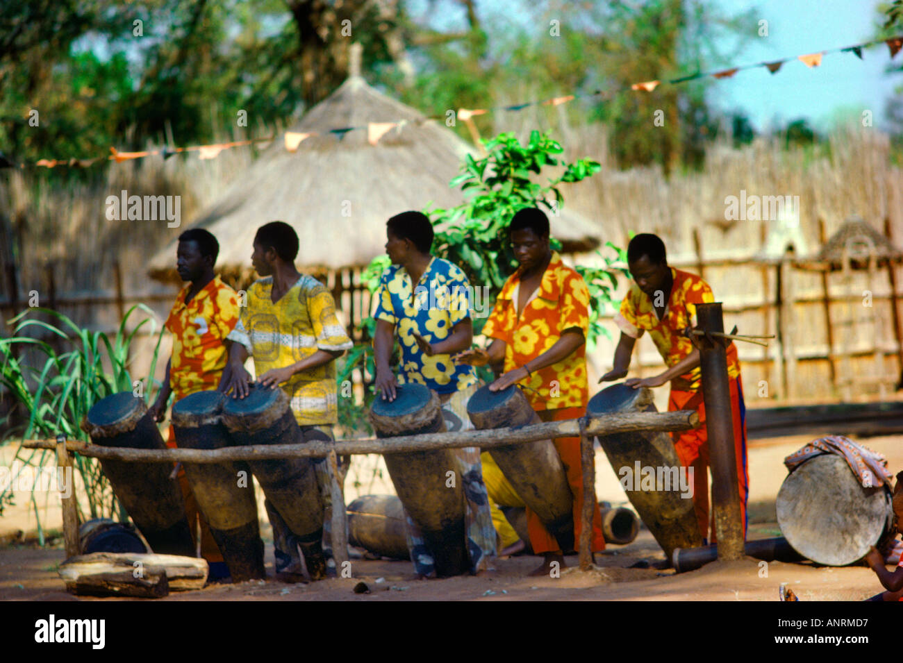 African men playing drums hi-res stock photography and images - Alamy