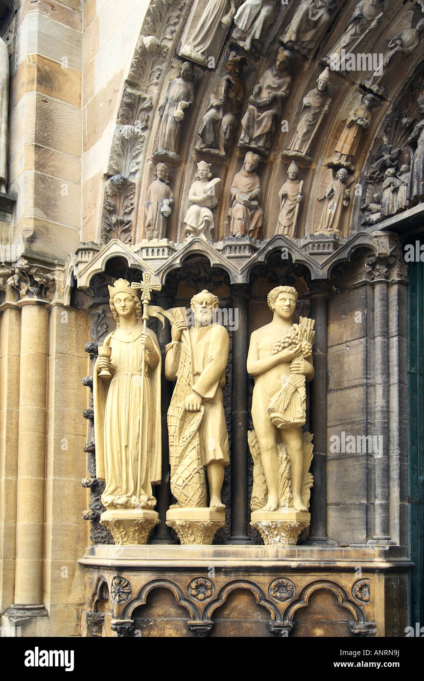 Church figures left Stock Photo - Alamy