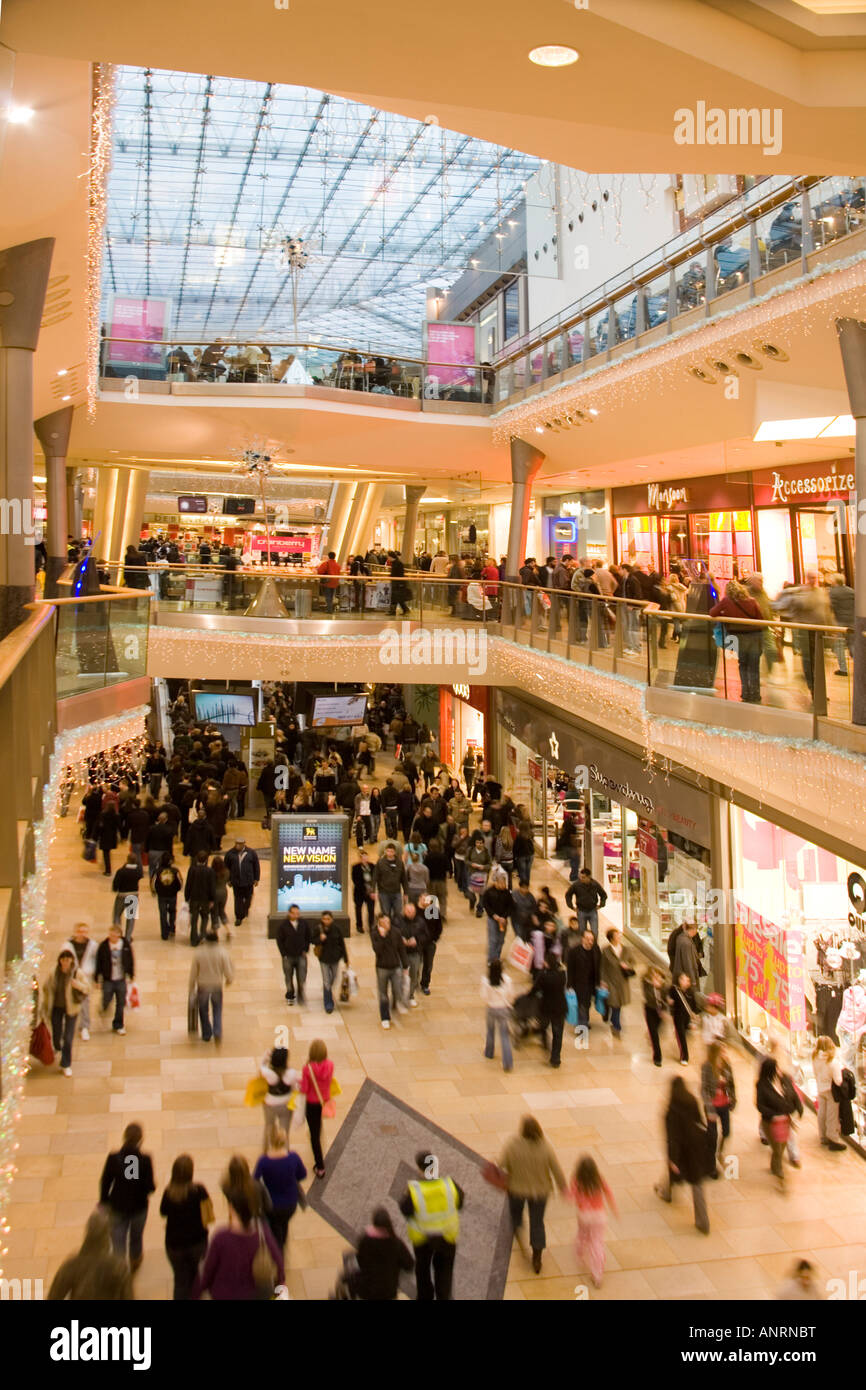 Concourse shopping mall hi-res stock photography and images - Alamy
