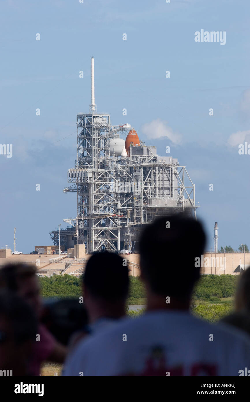 Visitors watching Shuttle Platform at John Fitzgerald Kennedy Space ...
