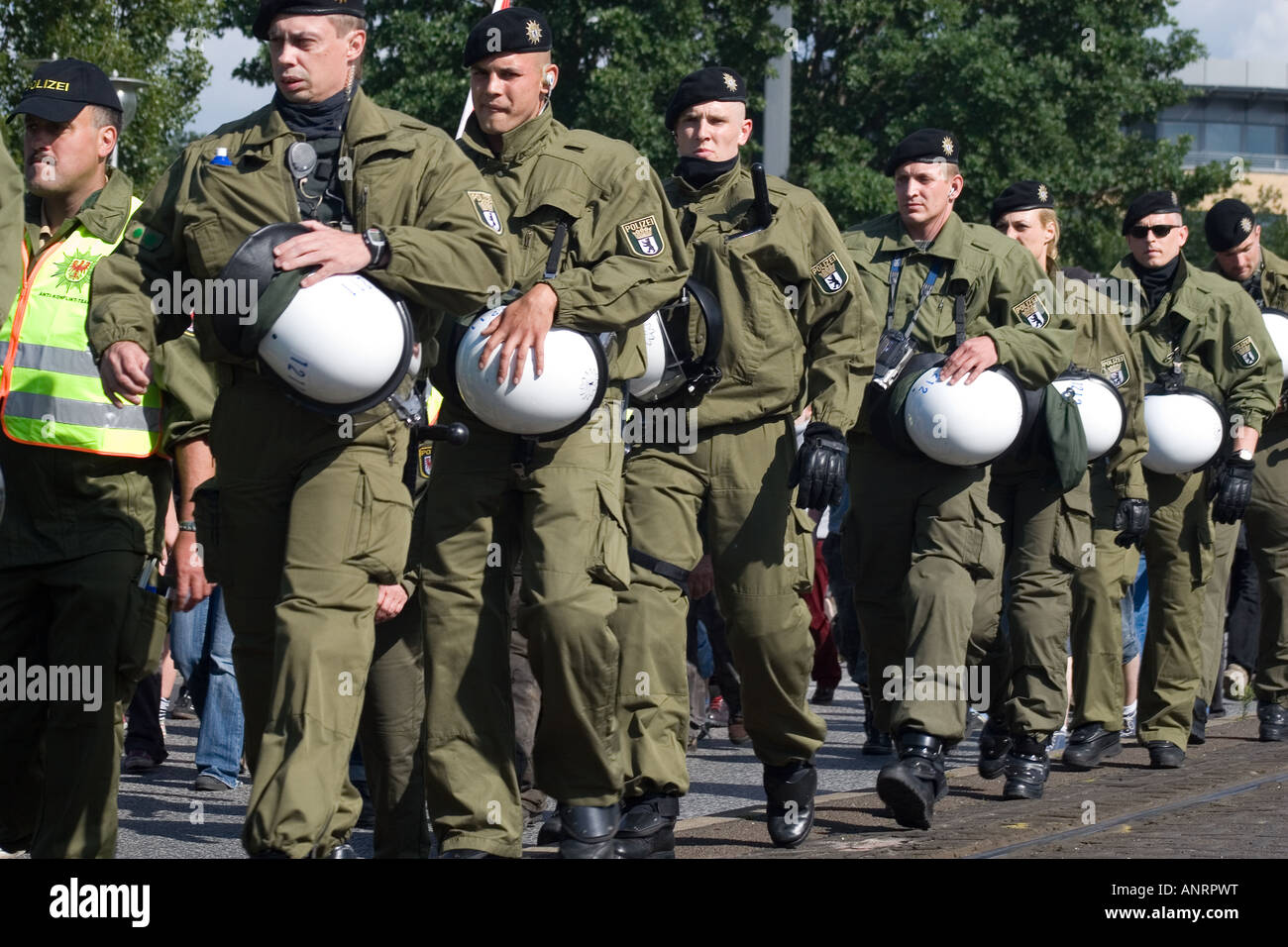 Troop banner hi-res stock photography and images - Alamy