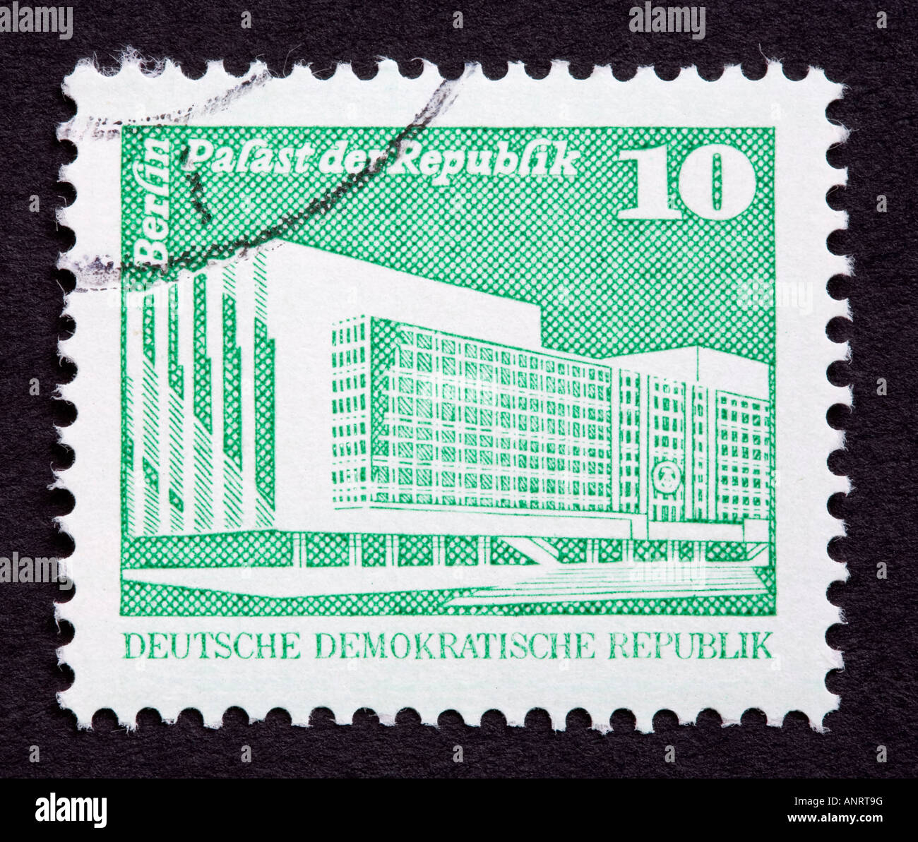 Deutsche post der ddr hi-res stock photography and images - Alamy
