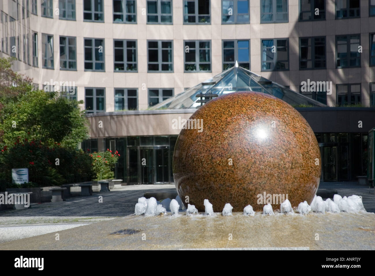 Ball fountains hi-res stock photography and images - Alamy