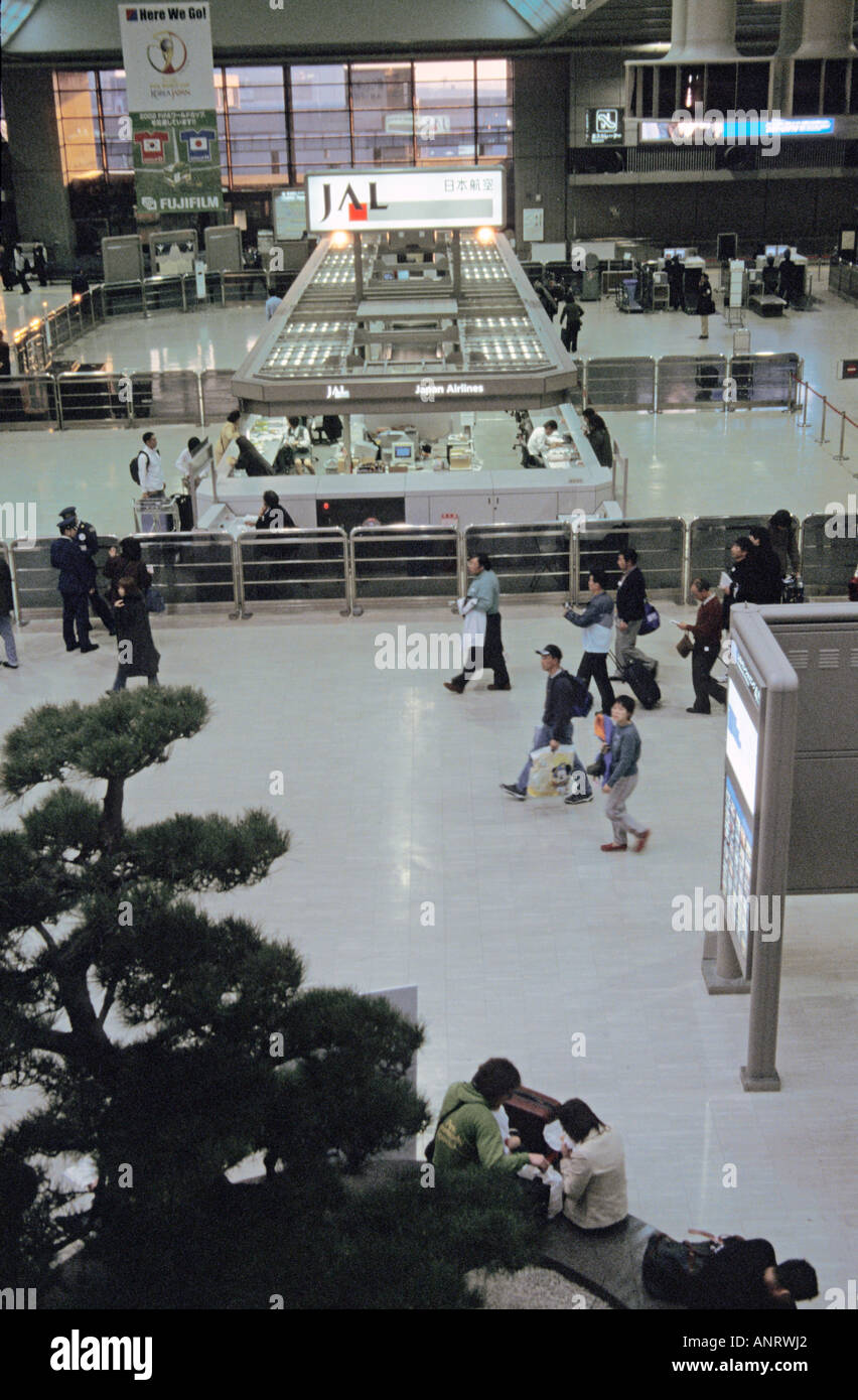 Narita Airport Japan Tokyo Check in desks Stock Photo - Alamy