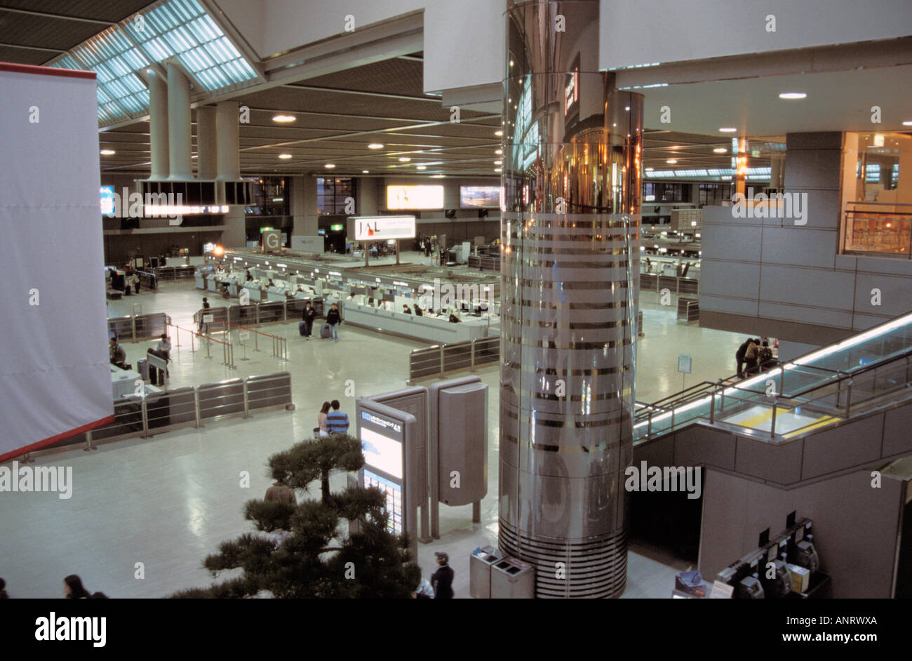 Narita Airport Japan Tokyo Check in desks Stock Photo - Alamy