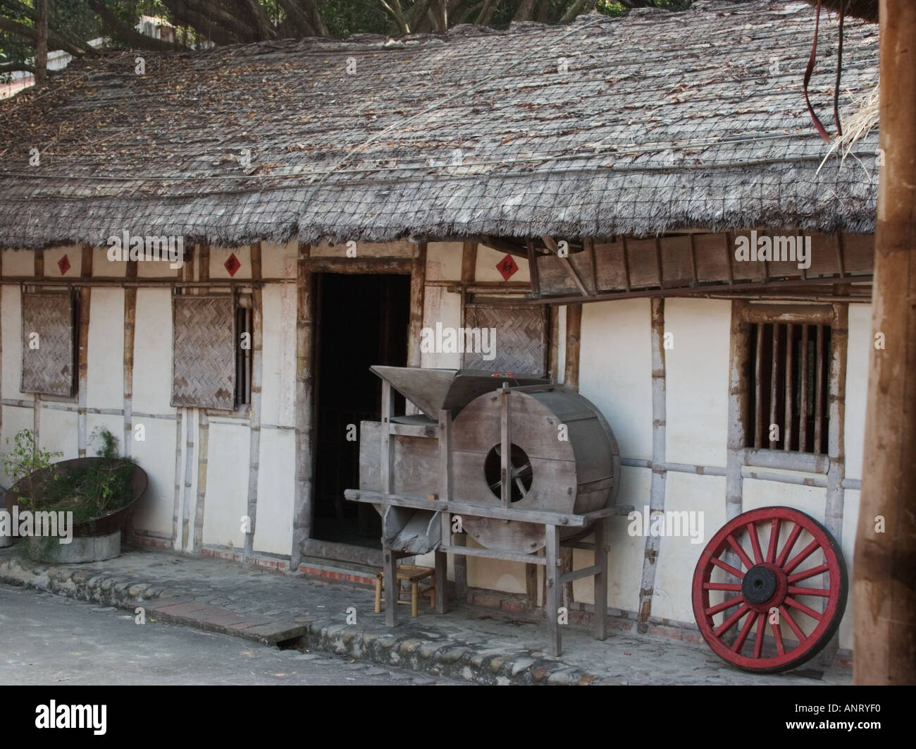 Primitive culture cultural housing house hi-res stock photography and ...