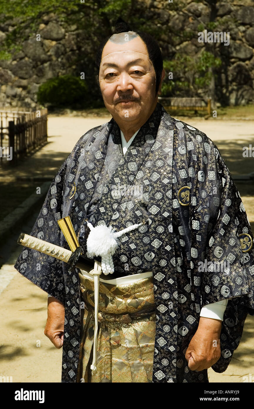 Samurai stands hi-res stock photography and images - Alamy