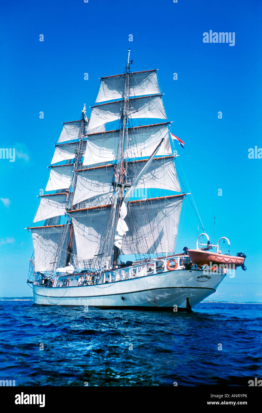 Brig schooner hi-res stock photography and images - Alamy