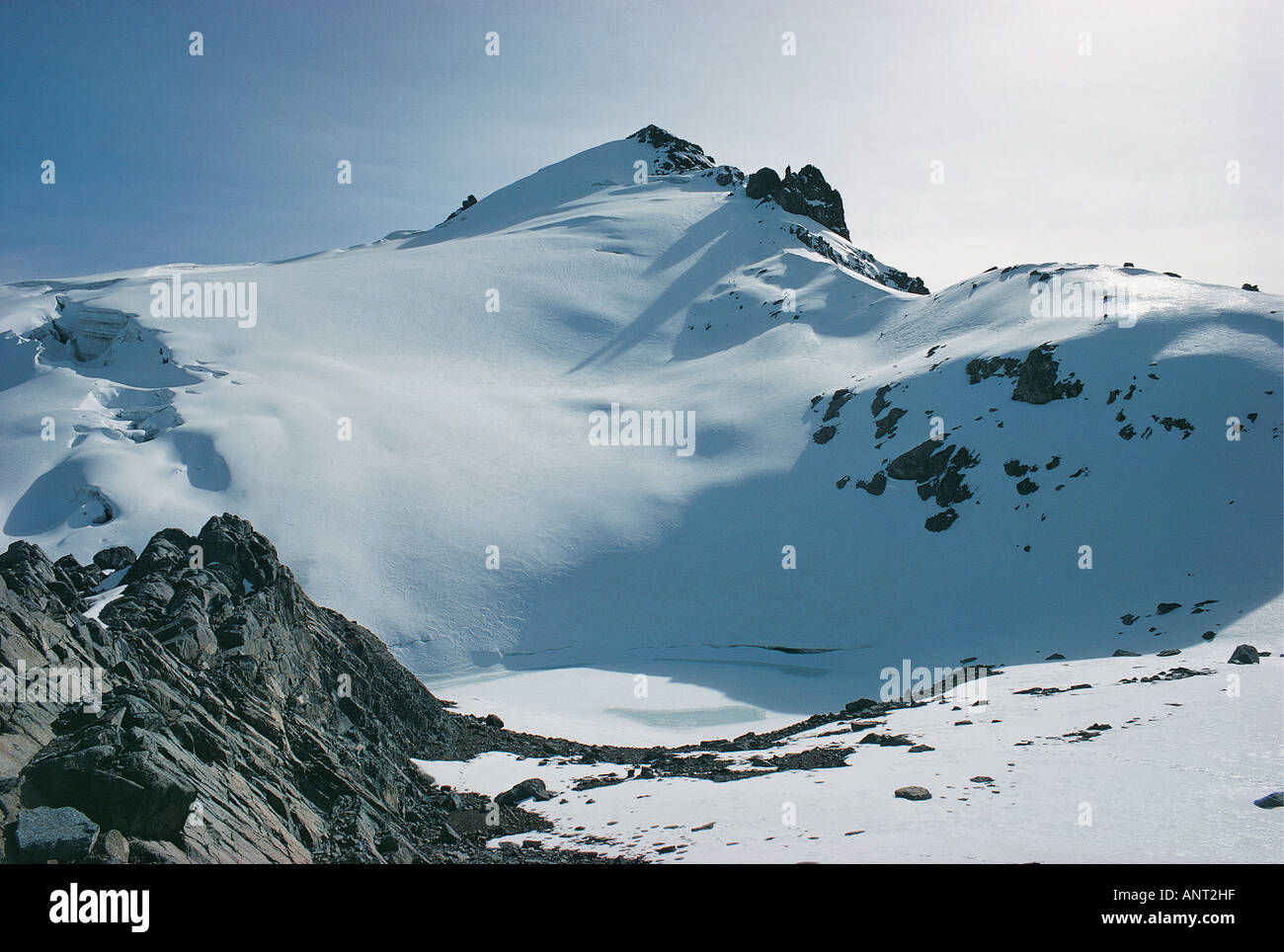 Mount kenya top hut hi-res stock photography and images - Alamy