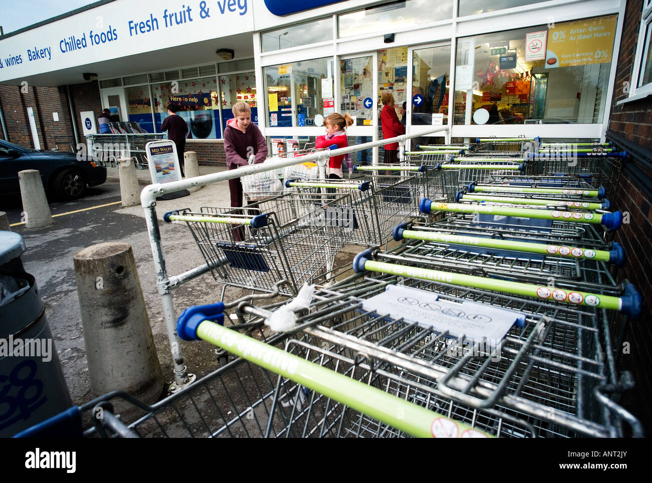 Co op supermarket hi-res stock photography and images - Alamy